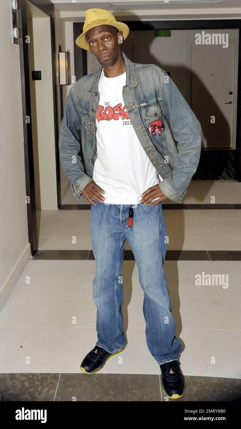 EXCLUSIVE!! Maxi Jazz of the Faithless Sound System poses for photos ...