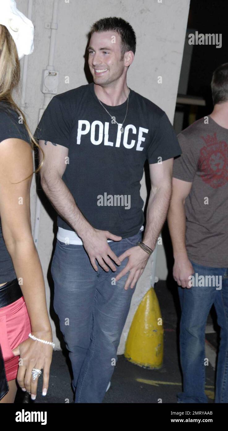 "Fantastic Four" star Chris Evans gets trumped! Yes that's "Baywatch ...