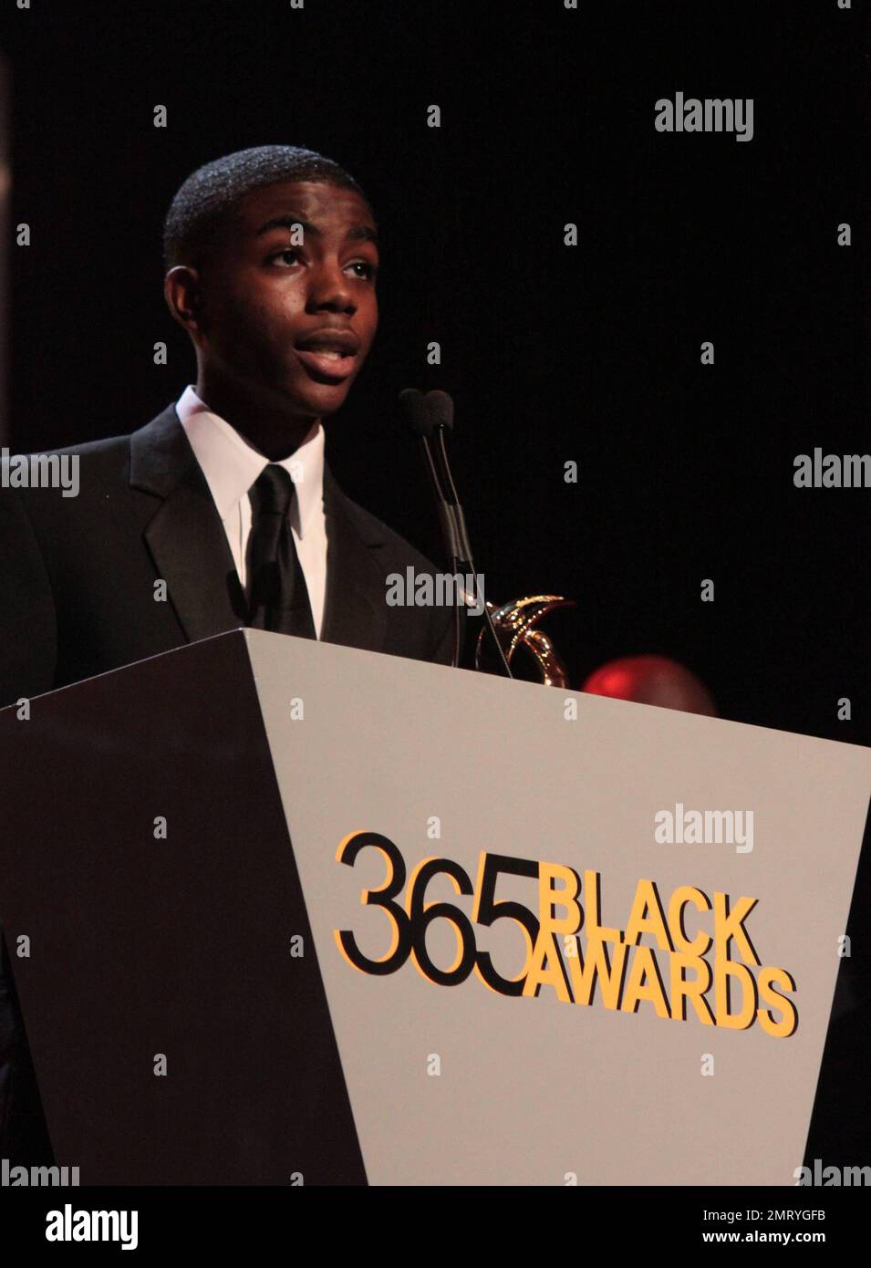 C Medical teen prodigy Tony Hansberry II gives his acceptance speech ...