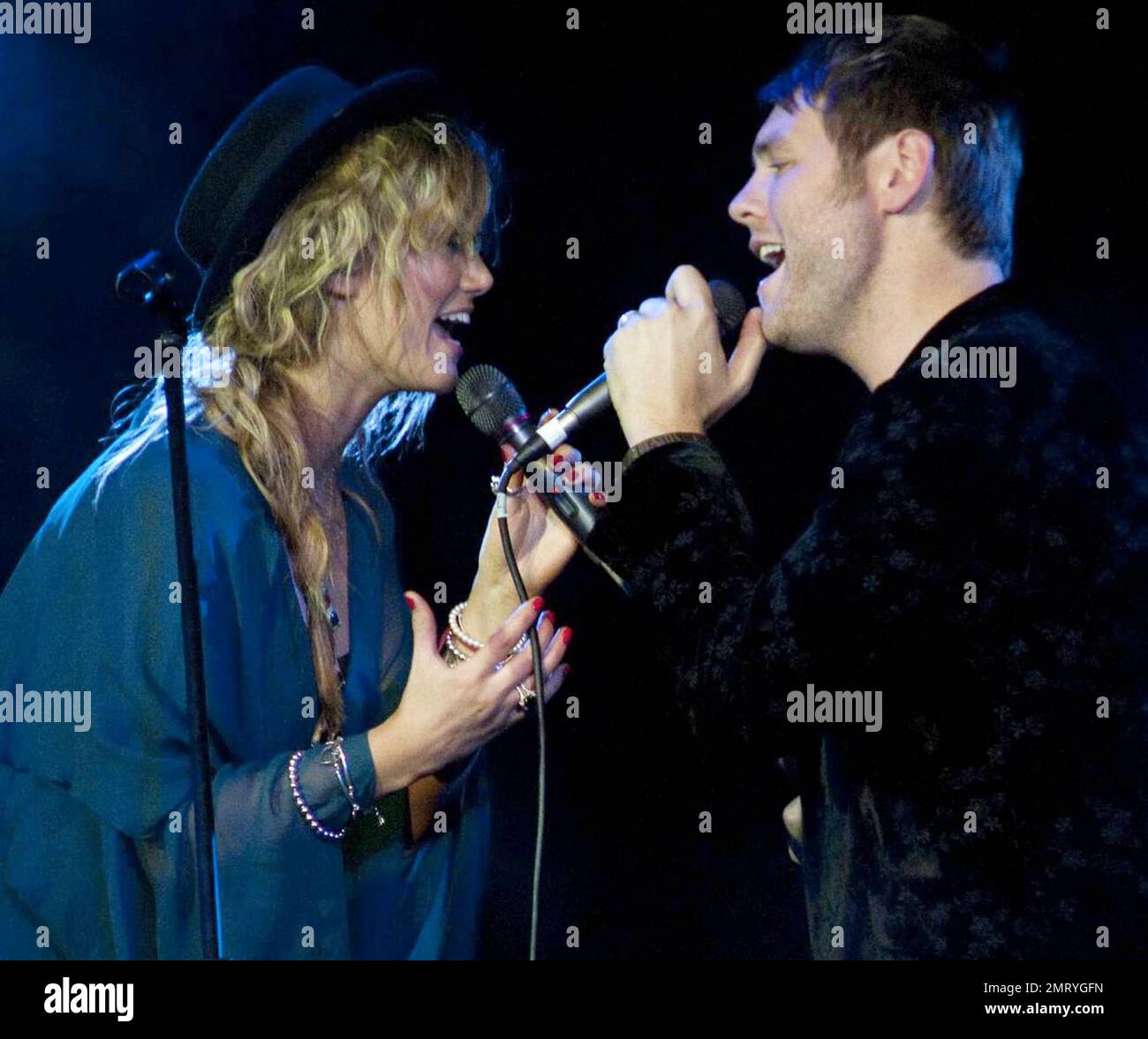 Irish singer Brian McFadden performs a duet live with fiancee ...