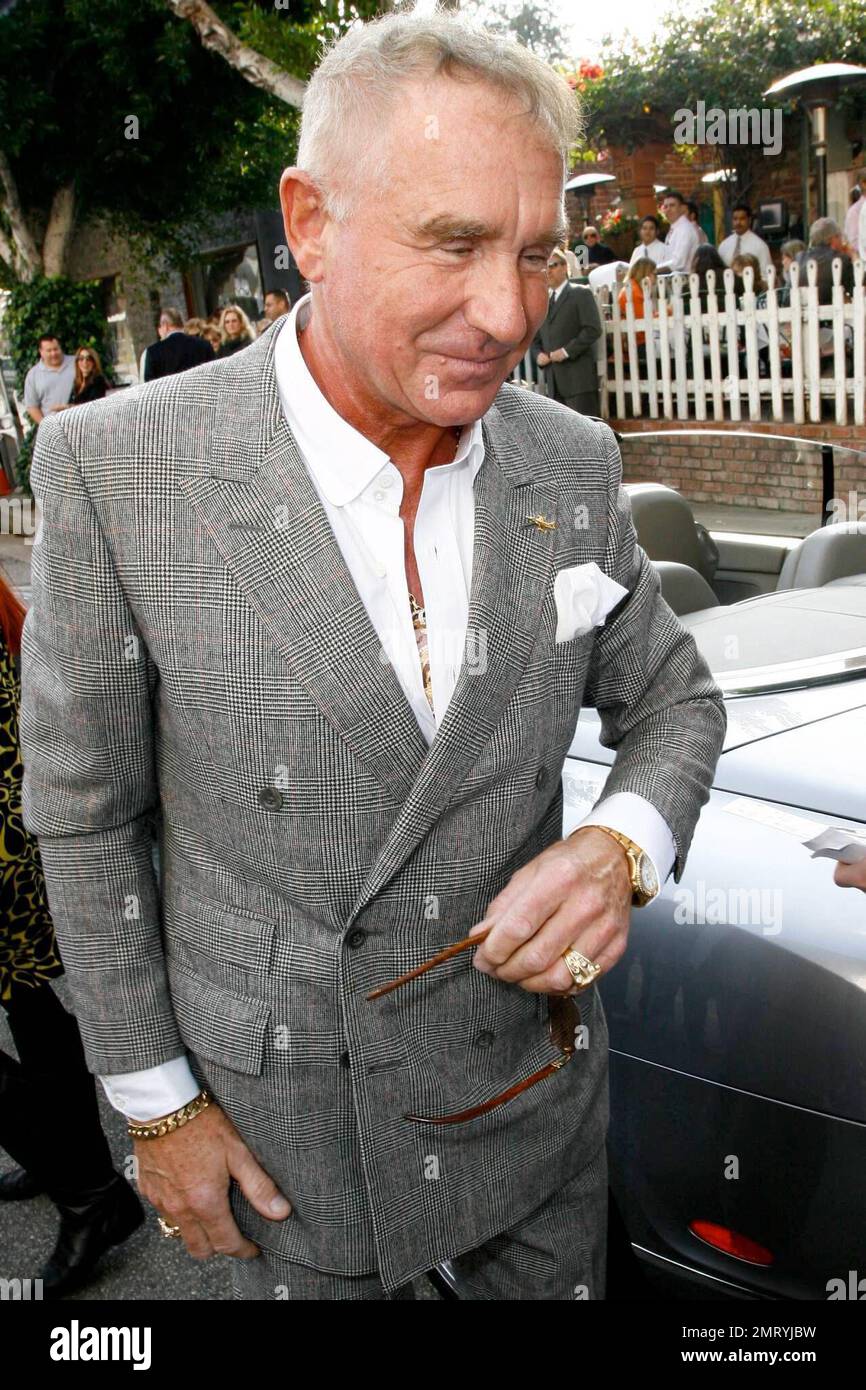 It's a meeting of the D-listers at the Ivy as Phoebe Price and Zsa Zsa ...