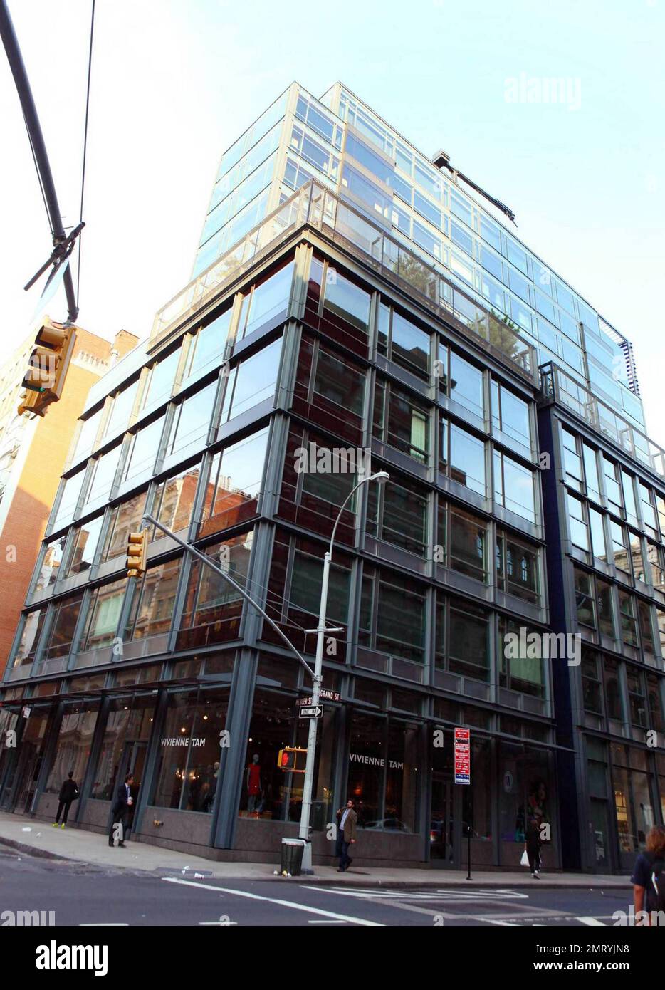 Exterior views of the New York residence where actress Meg Ryan, 48 ...