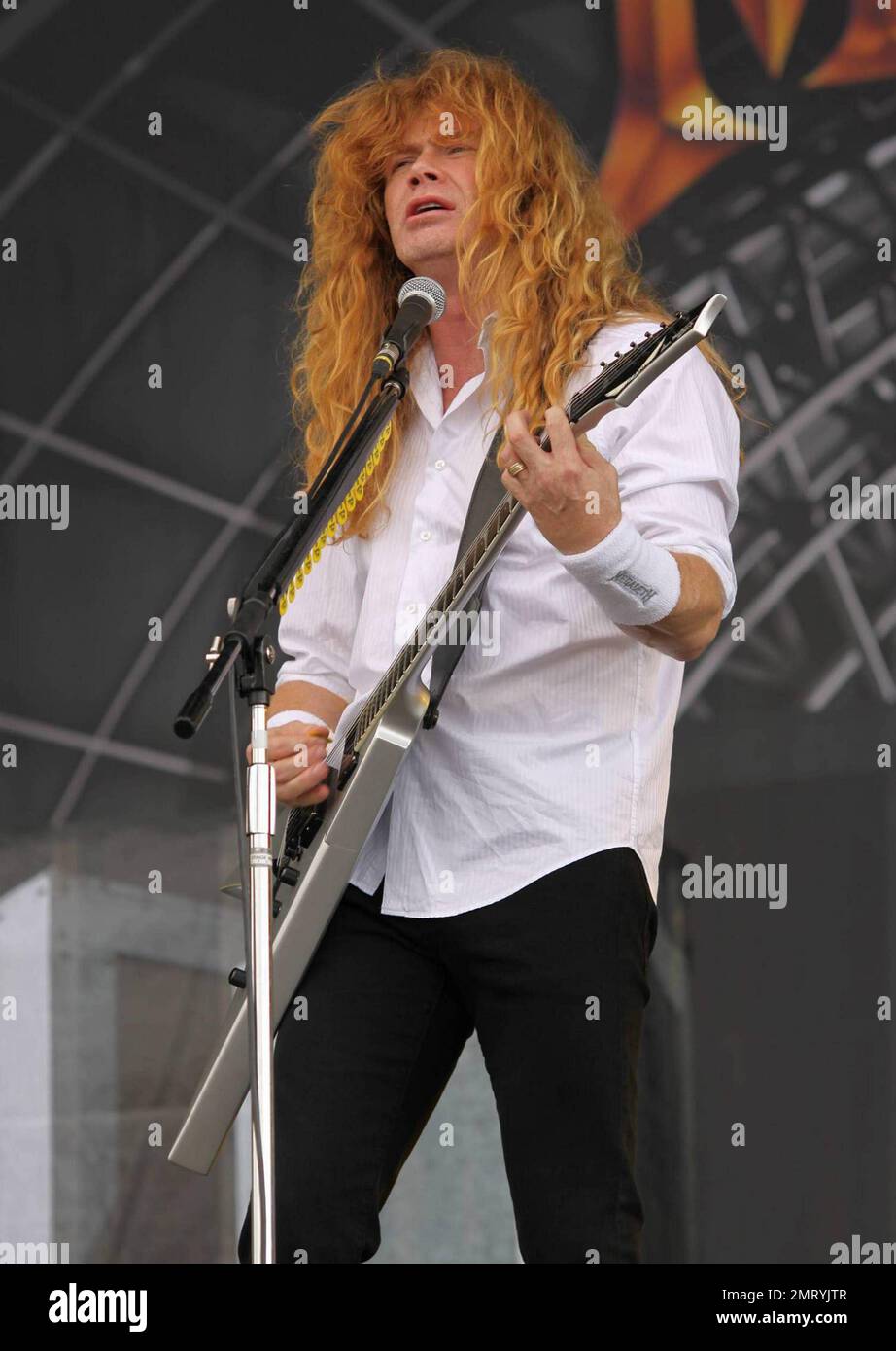 Dave mustaine metallica hi-res stock photography and images - Alamy