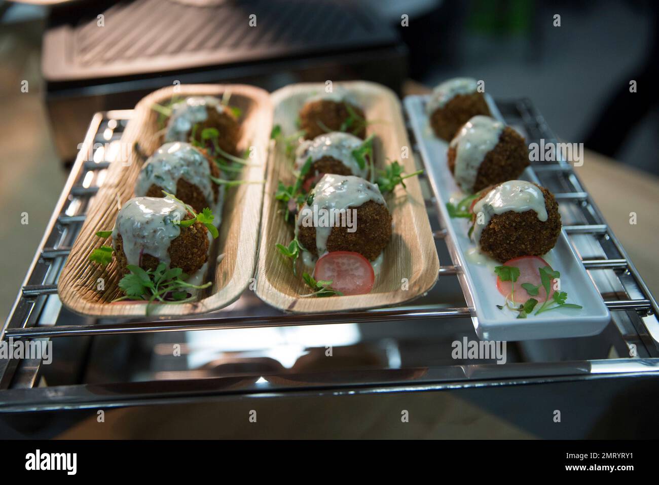 IMAGE DISTRIBUTED FOR SPECTRA BY COMCAST SPECTACOR - Spectra's Pretzel ...