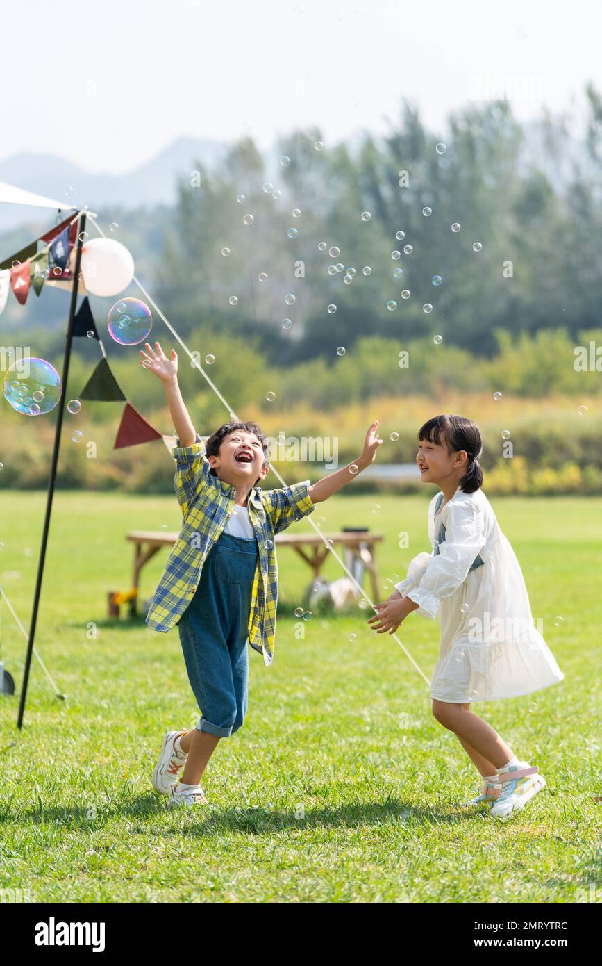 Two foetuses and company hi-res stock photography and images - Alamy