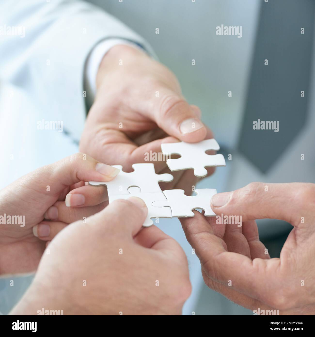 Jigsaw pieces fitting together hi-res stock photography and images - Alamy