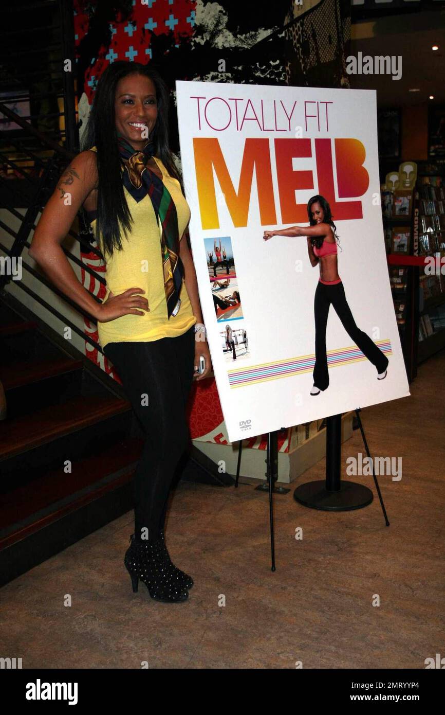 Mel B really is totally fit! Former Spice Girl and "Dancing with the ...