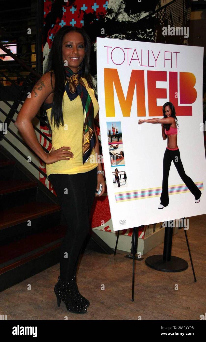 Mel B really is totally fit! Former Spice Girl and "Dancing with the ...