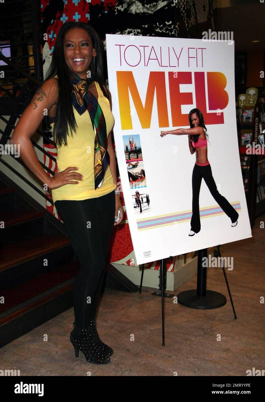 Mel B really is totally fit! Former Spice Girl and "Dancing with the ...