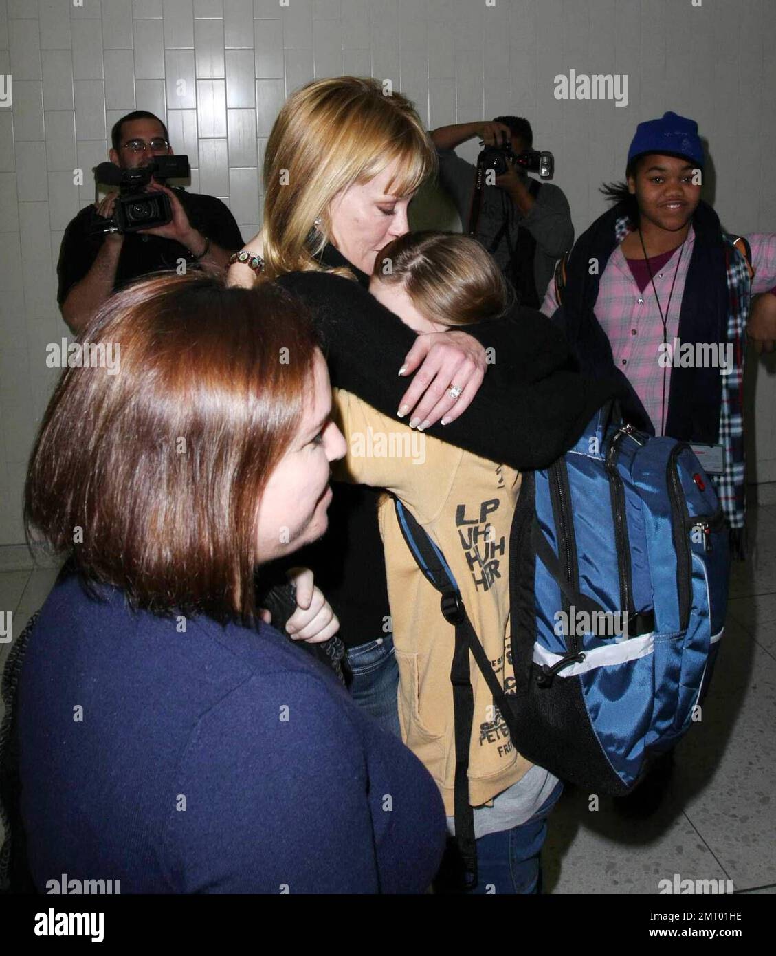 Melanie Griffith, looking fabulous as usual, arrives at LAX airport all ...