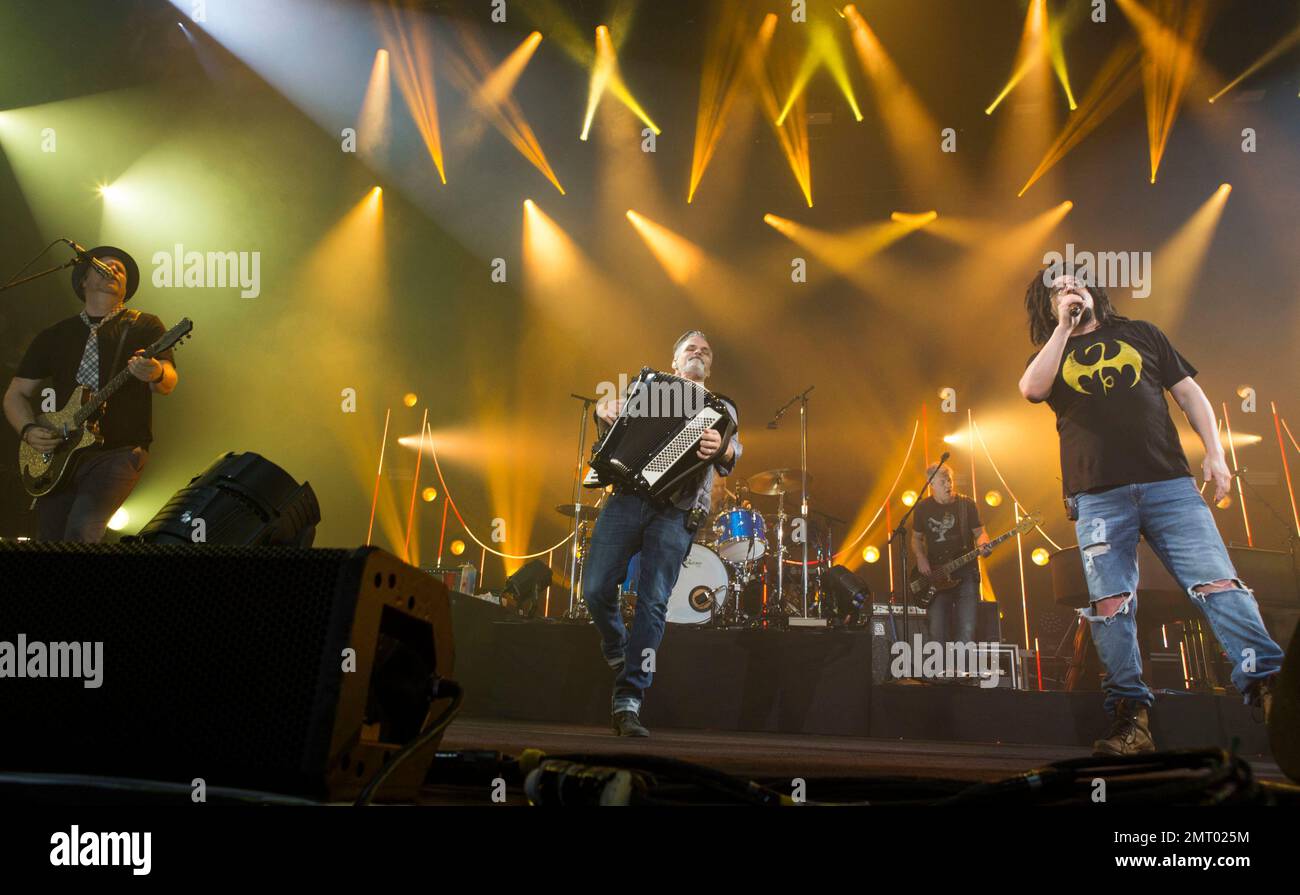 Adam Duritz, David Bryson, Charlie Gillingham, Dan Vickrey, David ...
