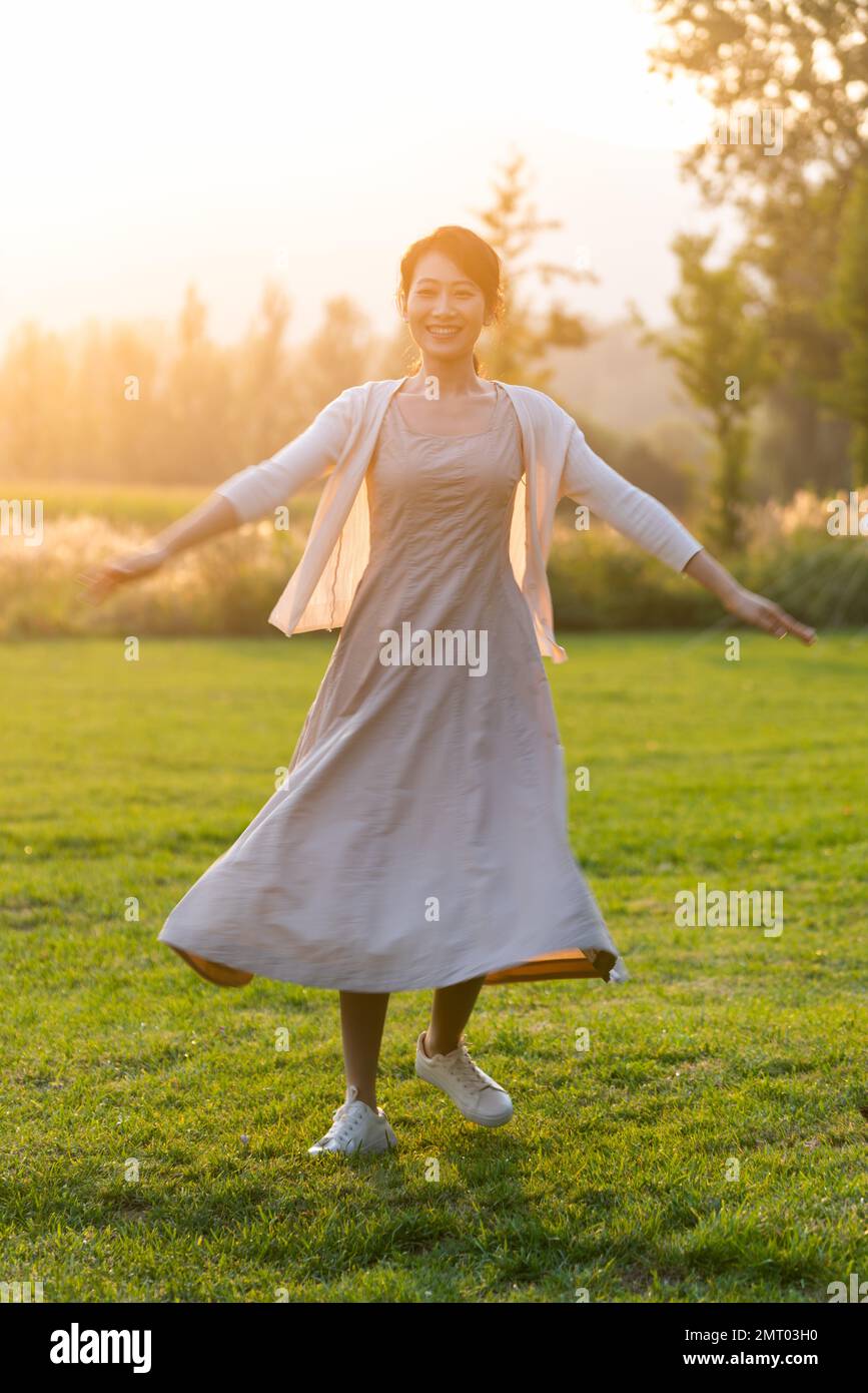 Happy dance hi-res stock photography and images - Alamy