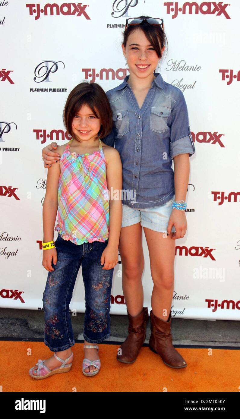 Emily Evan Rae Boots Addison Rae Serves Up '90s Sporty Spice Vibes In