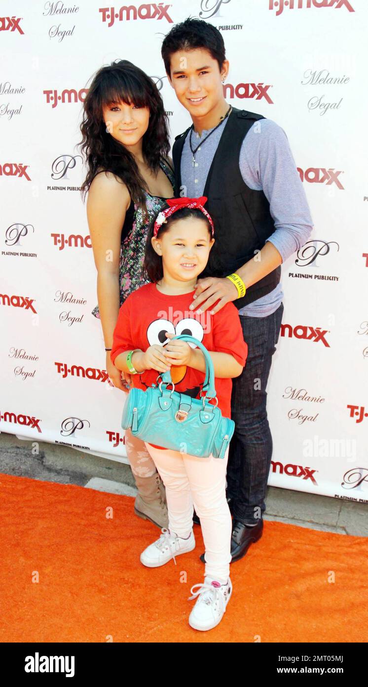 Booboo Stewart and sisters Fivel (R) and Sage Stewart attend Melanie ...