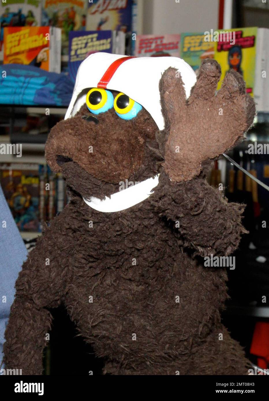 Warren "The Ape" Demontague at a signing event at Meltdown Comics in ...