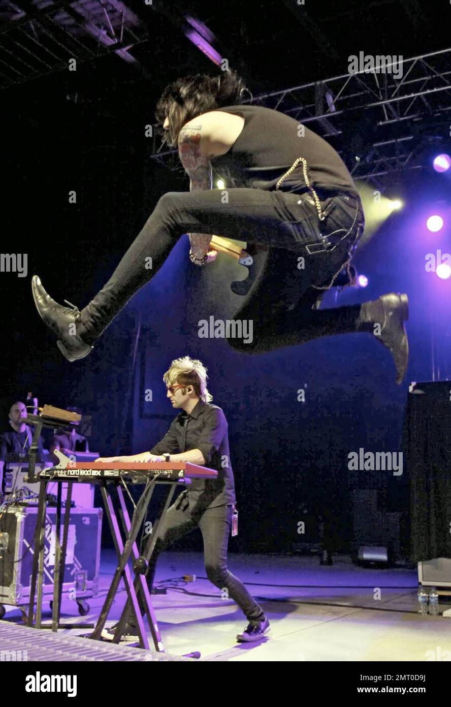 Miley Cyrus' brother Trace Cyrus performs with his band Metro Station ...