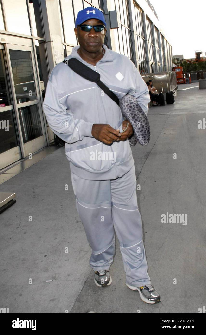 EXCLUSIVE!! Oscar nominated actor Michael Clarke Duncan arrives at LAX ...
