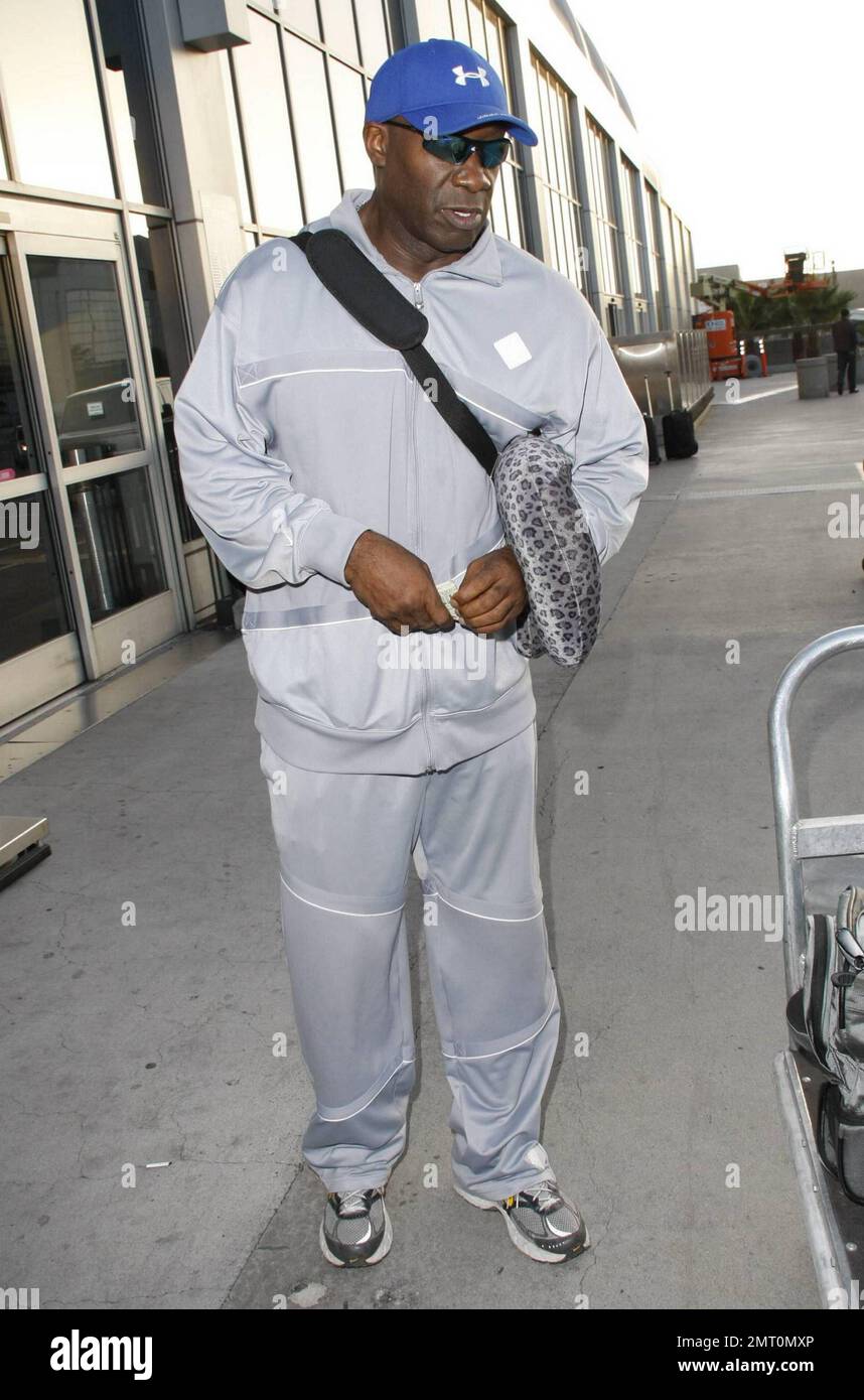 EXCLUSIVE!! Oscar nominated actor Michael Clarke Duncan arrives at LAX ...