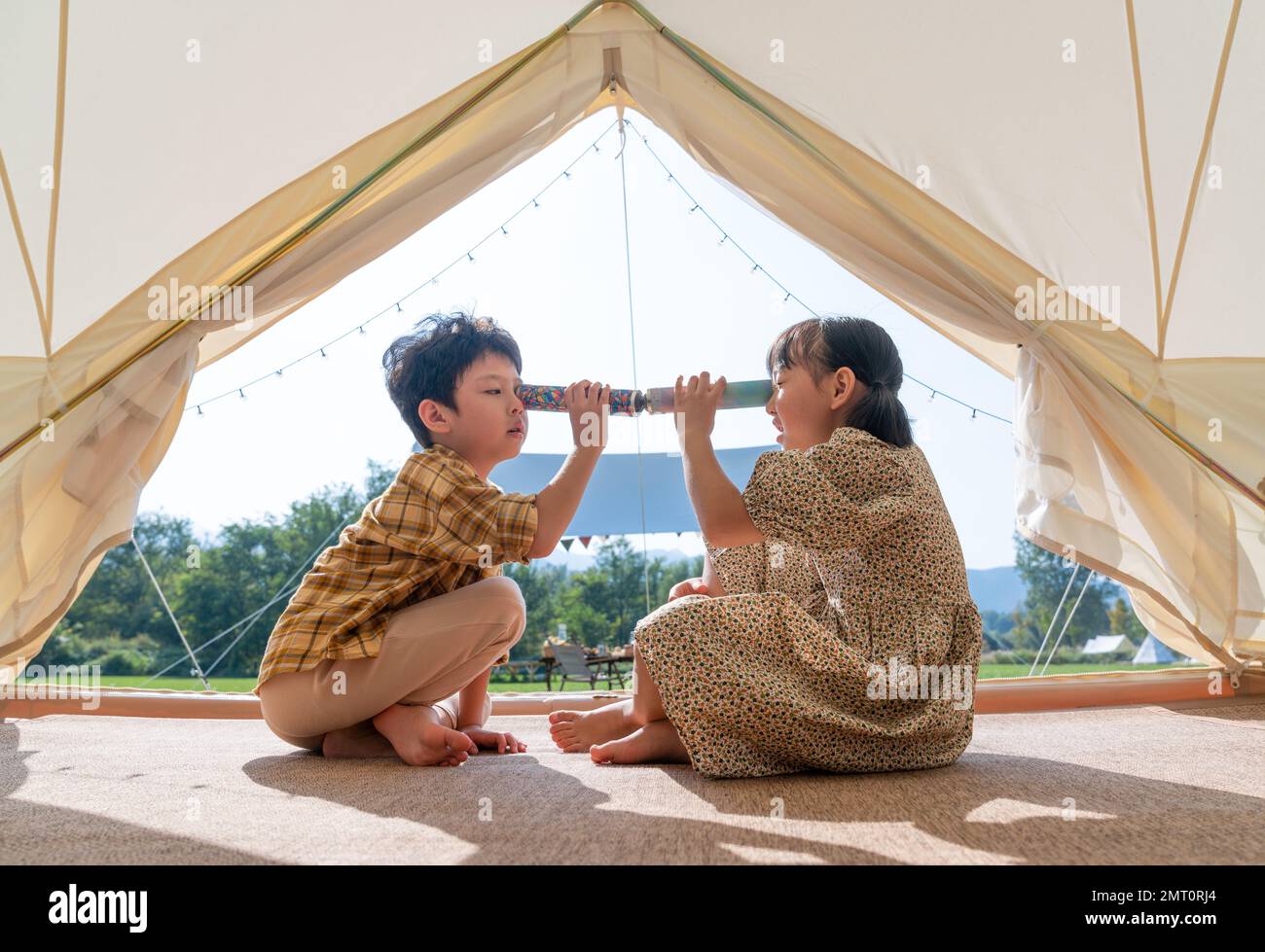 Two boys in tent hi-res stock photography and images - Alamy