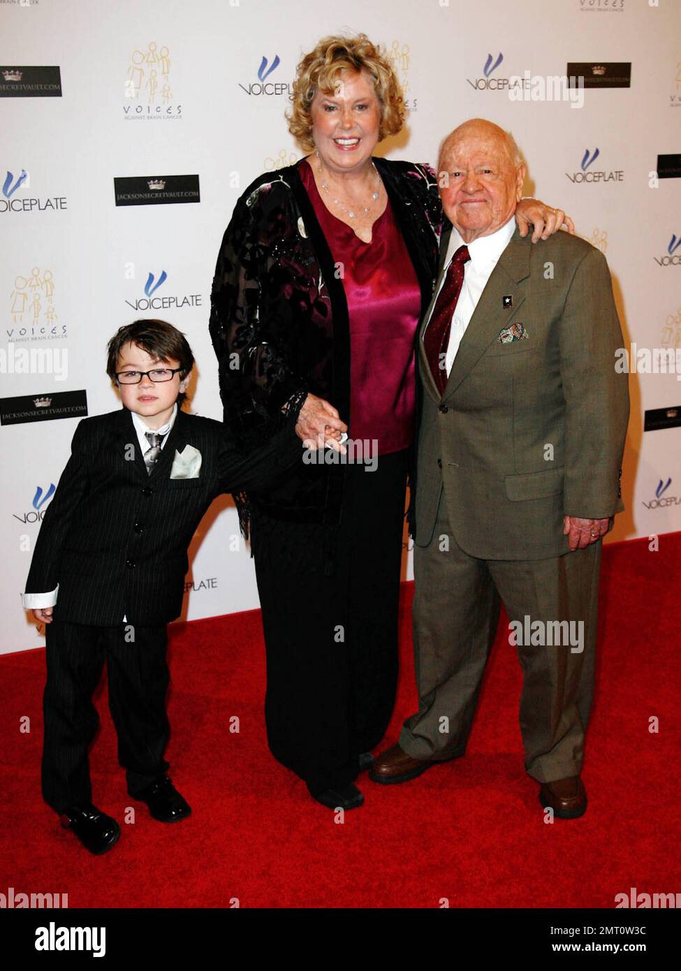 Mickey Rooney and wife Jan arrive at the Beverly Hilton Hotel for ...