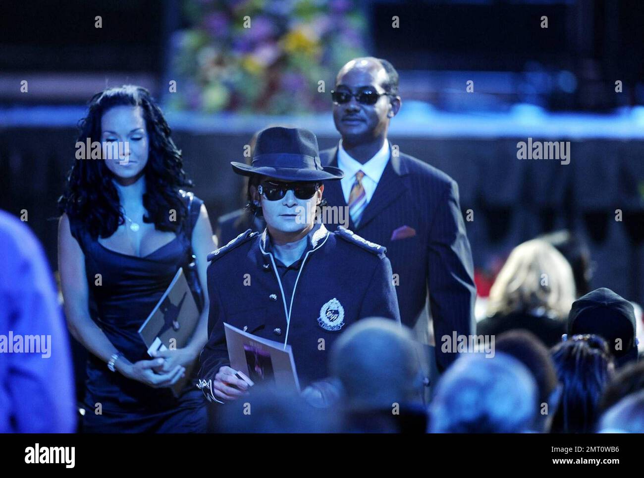 Michael Jackson's Memorial Service drew thousands of fans, mourners and ...