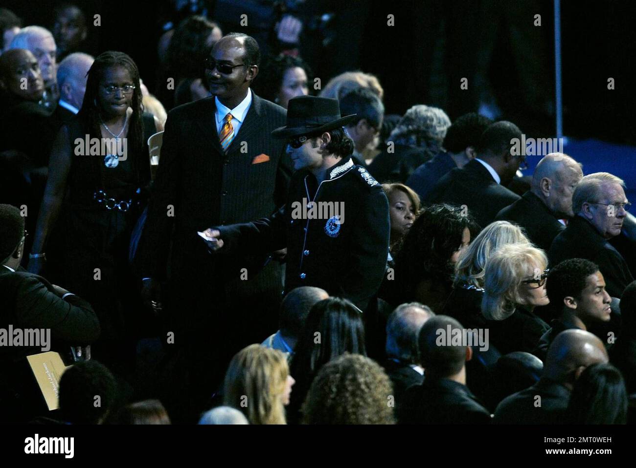 Michael Jackson's Memorial Service drew thousands of fans, mourners and ...