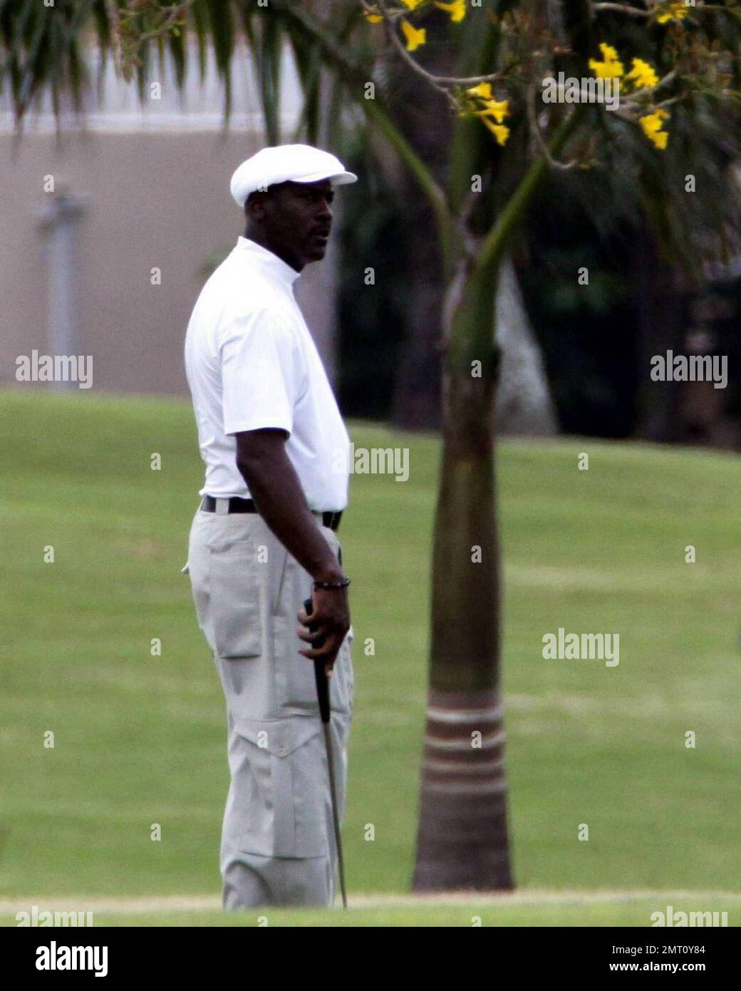 Exclusive!! Michael Jordan hits the links with his oldest son Jeffrey ...