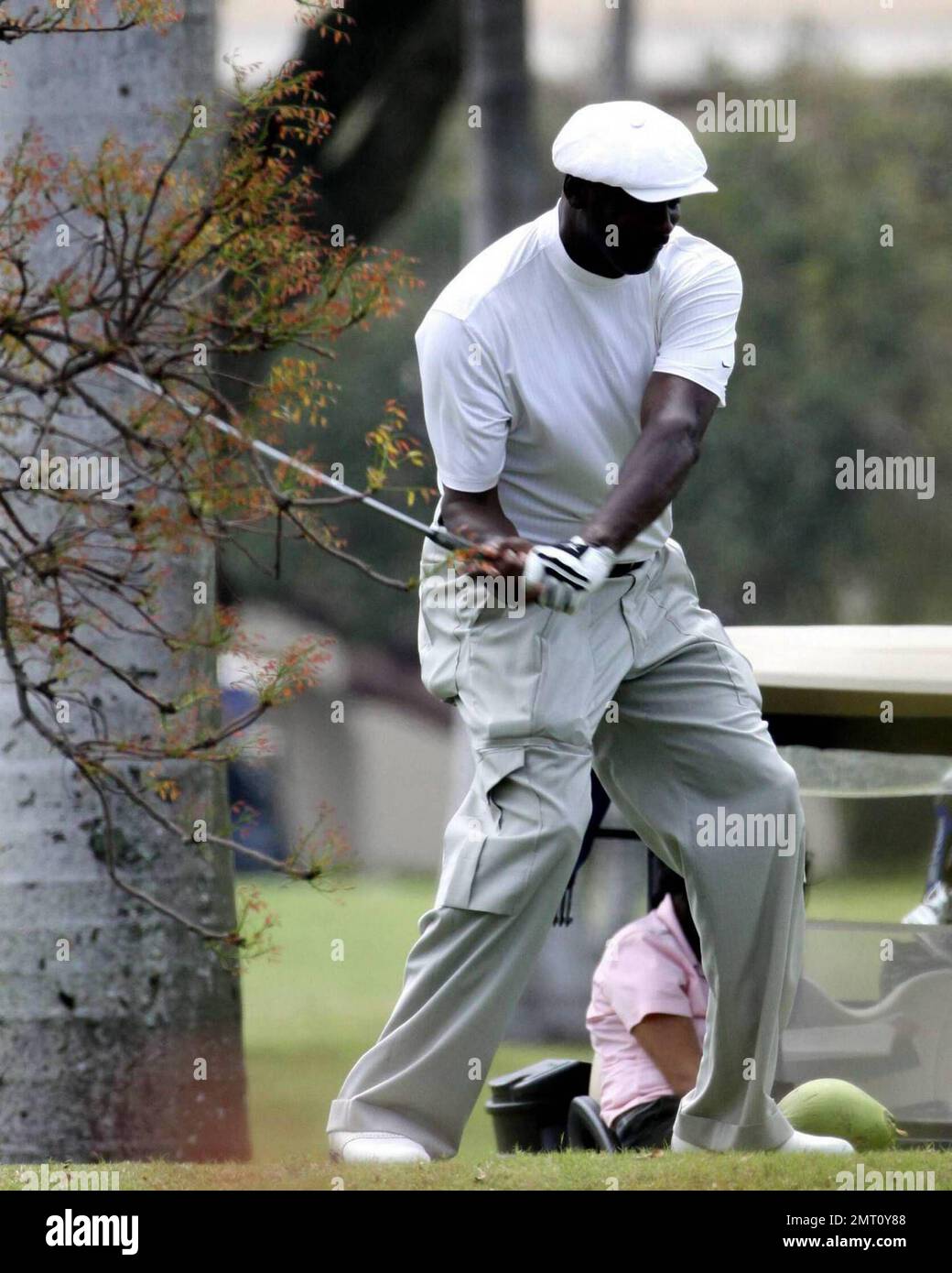 Exclusive!! Michael Jordan hits the links with his oldest son Jeffrey ...