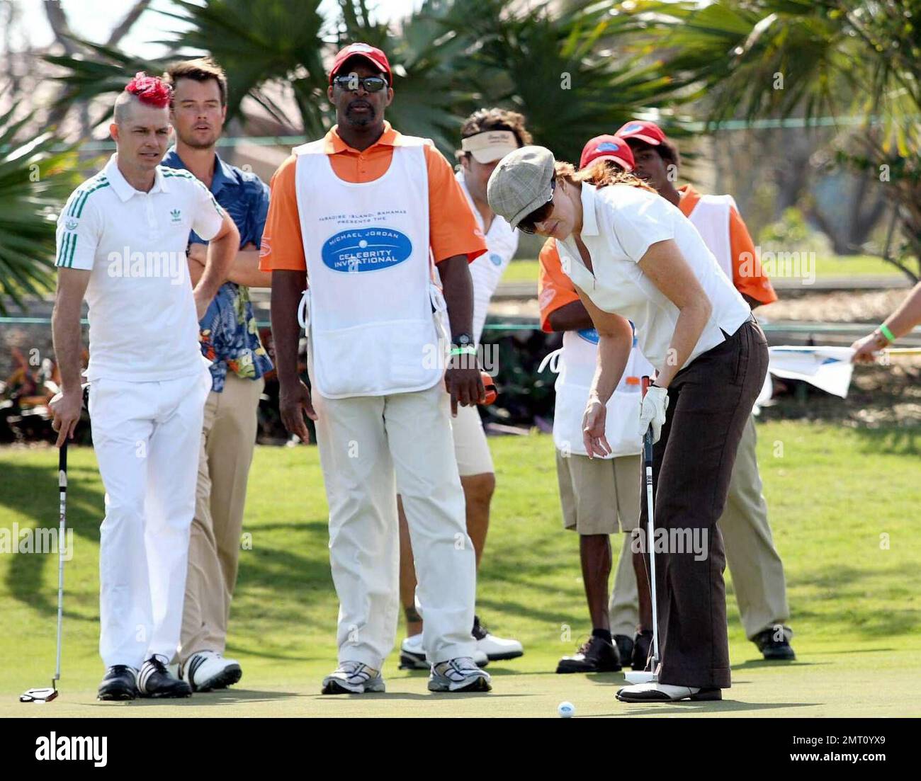 Josh duhamel in pink hi-res stock photography and images - Alamy