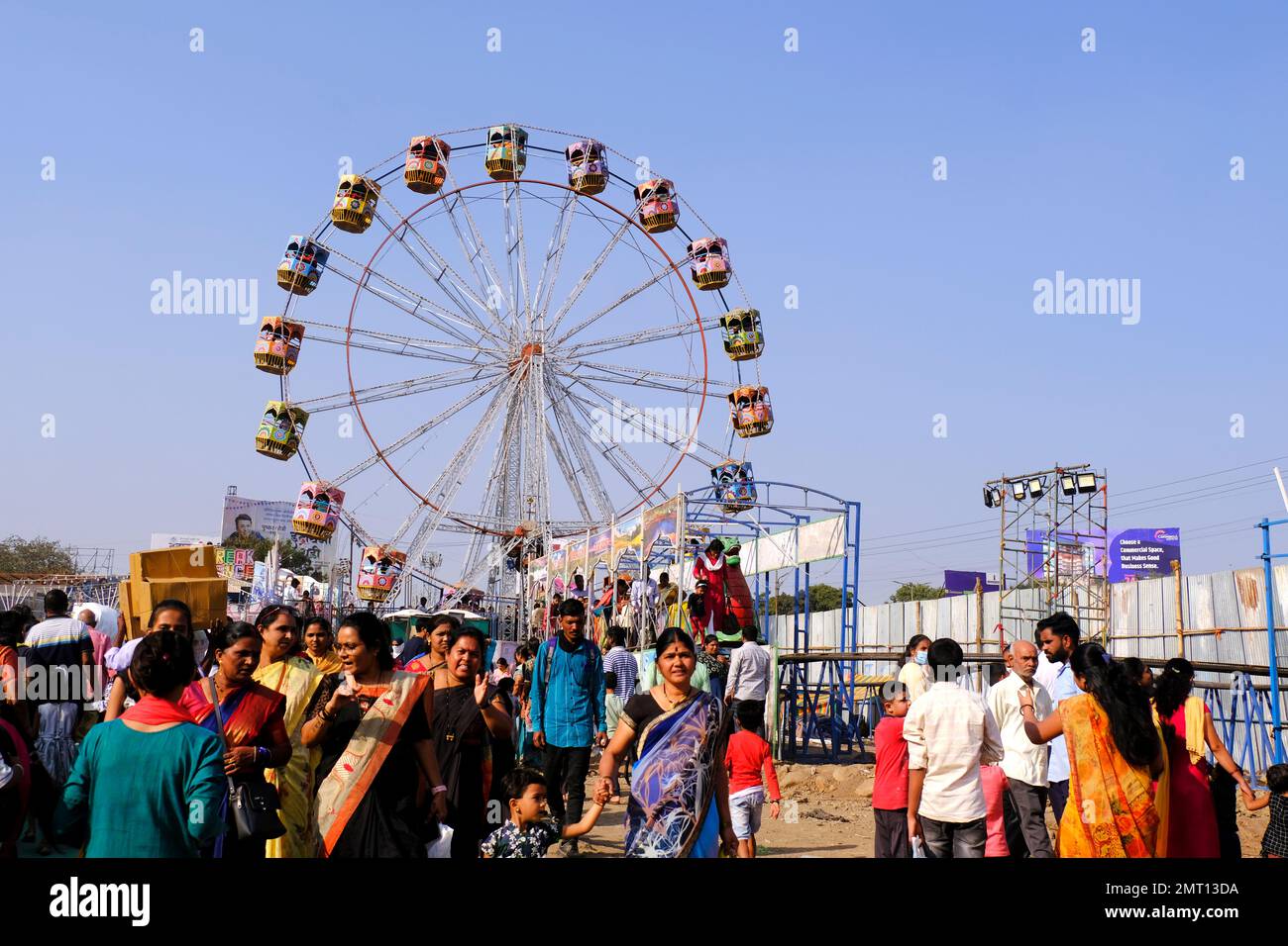 28 January 2023, Pune, India, Ferris wheel , Giant wheel , amusement ...