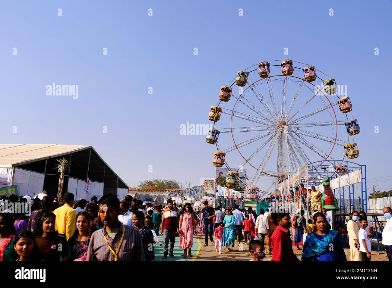 28 January 2023, Pune, India, Ferris wheel , Giant wheel , amusement ...