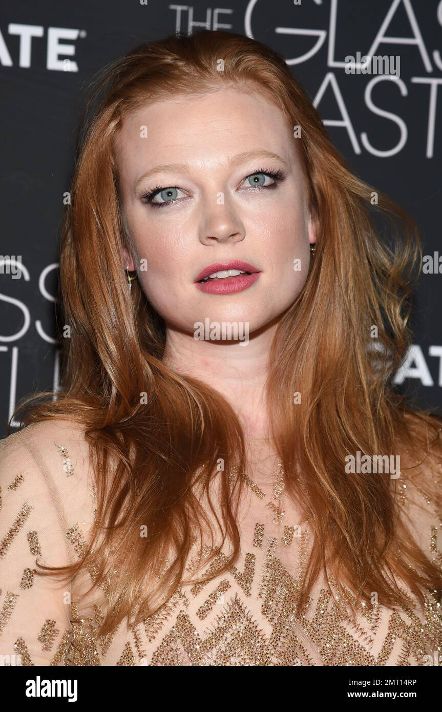 Actress Sarah Snook attends the premiere of "The Glass Castle" at the ...