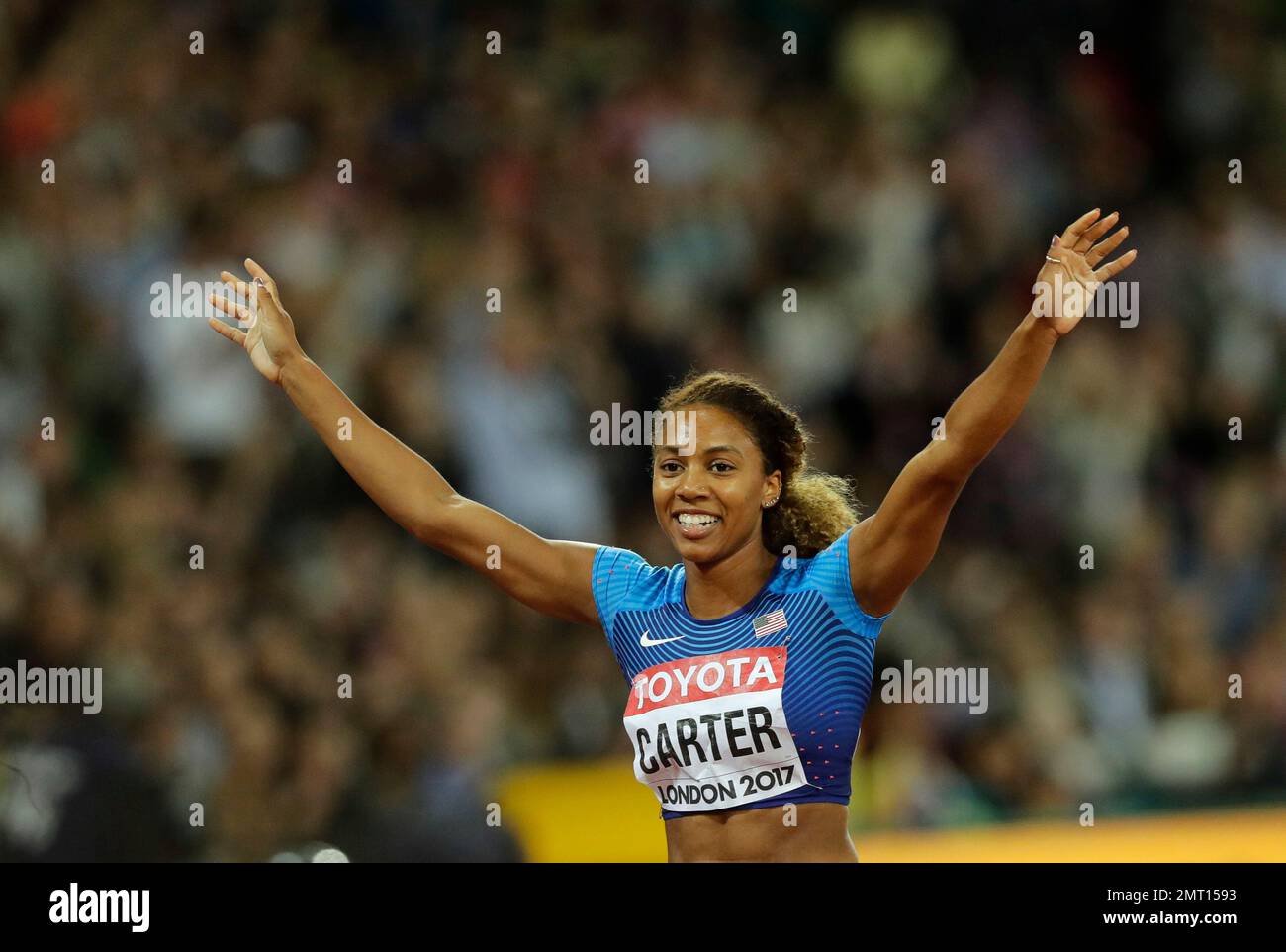 United States' Kori Carter crosses the line to win gold in the women's ...