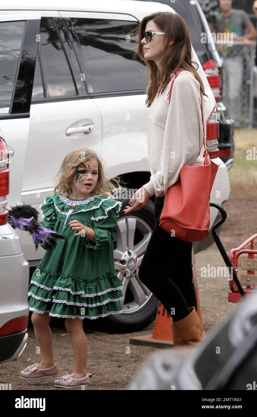 Michelle monaghan and daughter hi-res stock photography and images - Alamy