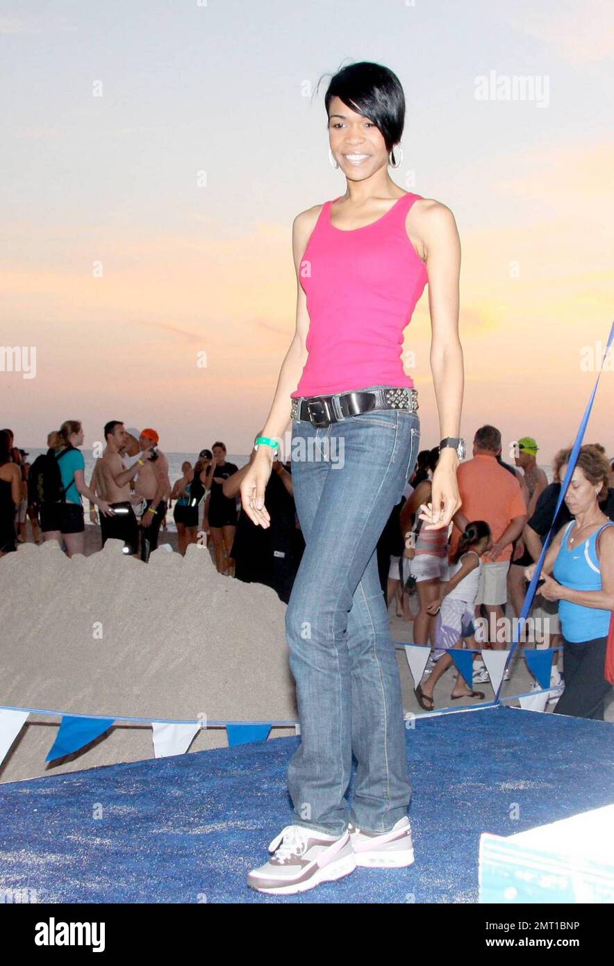 Destiny's Child singer, Michelle Williams, kicks off the festivities by ...