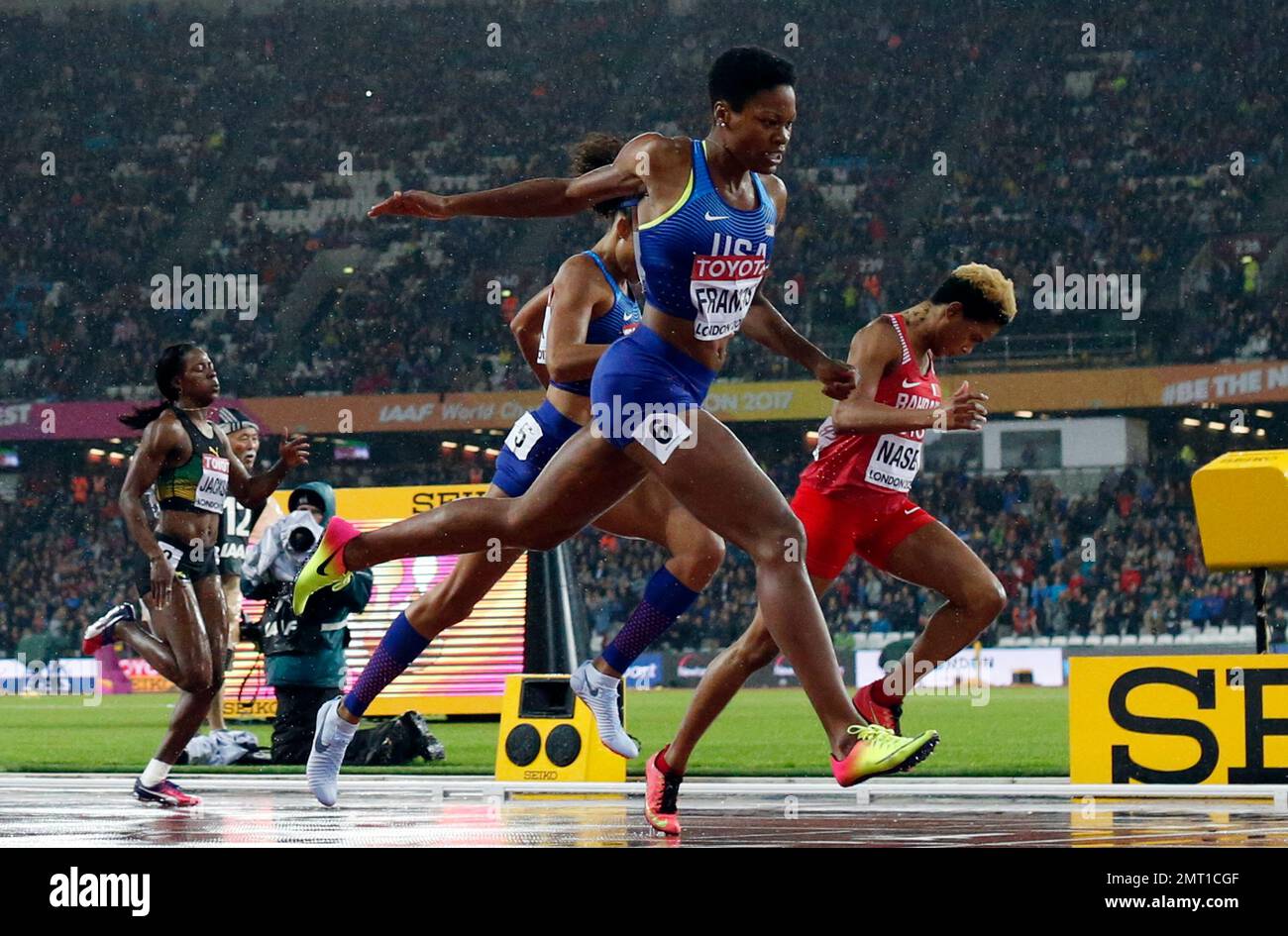 United States' Phyllis Francis crosses the line to take the gold in the ...