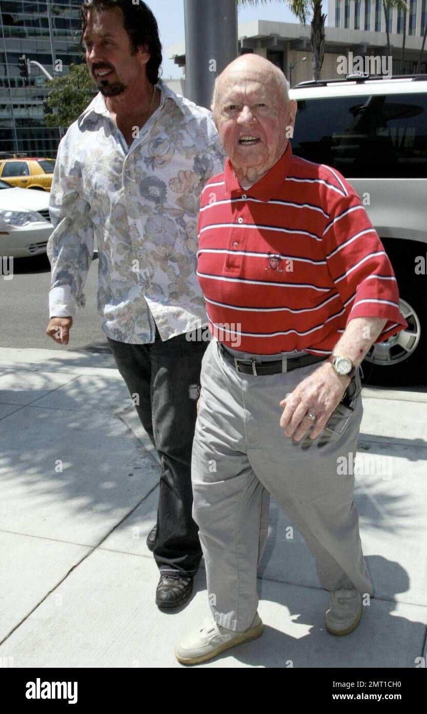 Legendary actor Mickey Rooney, 88, films his reality show at the ...