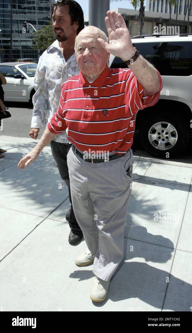 Legendary actor Mickey Rooney, 88, films his reality show at the ...