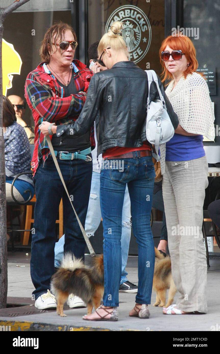 EXCLUSIVE!! Mickey Rourke and his new girlfriend go for coffee in ...