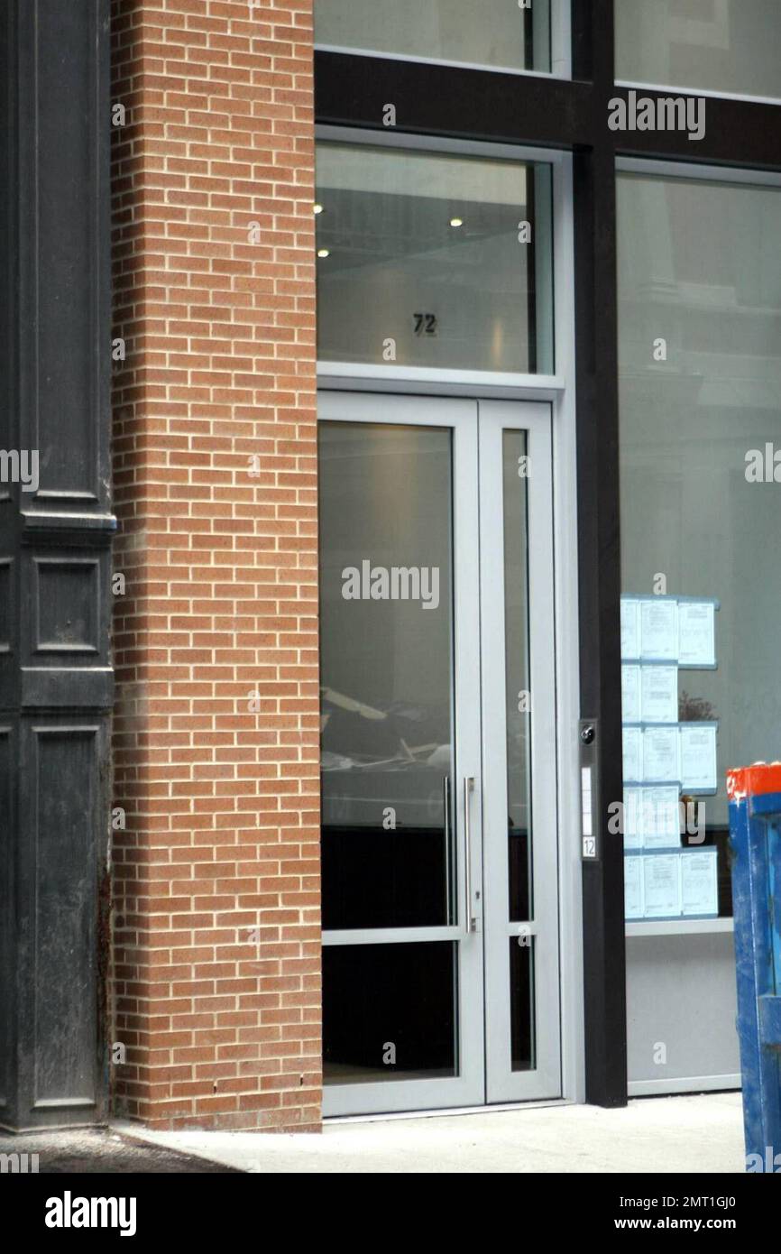 Actor Mike Myers has reportedly purchased a six-room penthouse in this ...