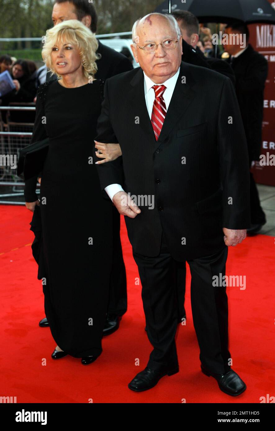 Glasses gorbachev hi-res stock photography and images - Alamy