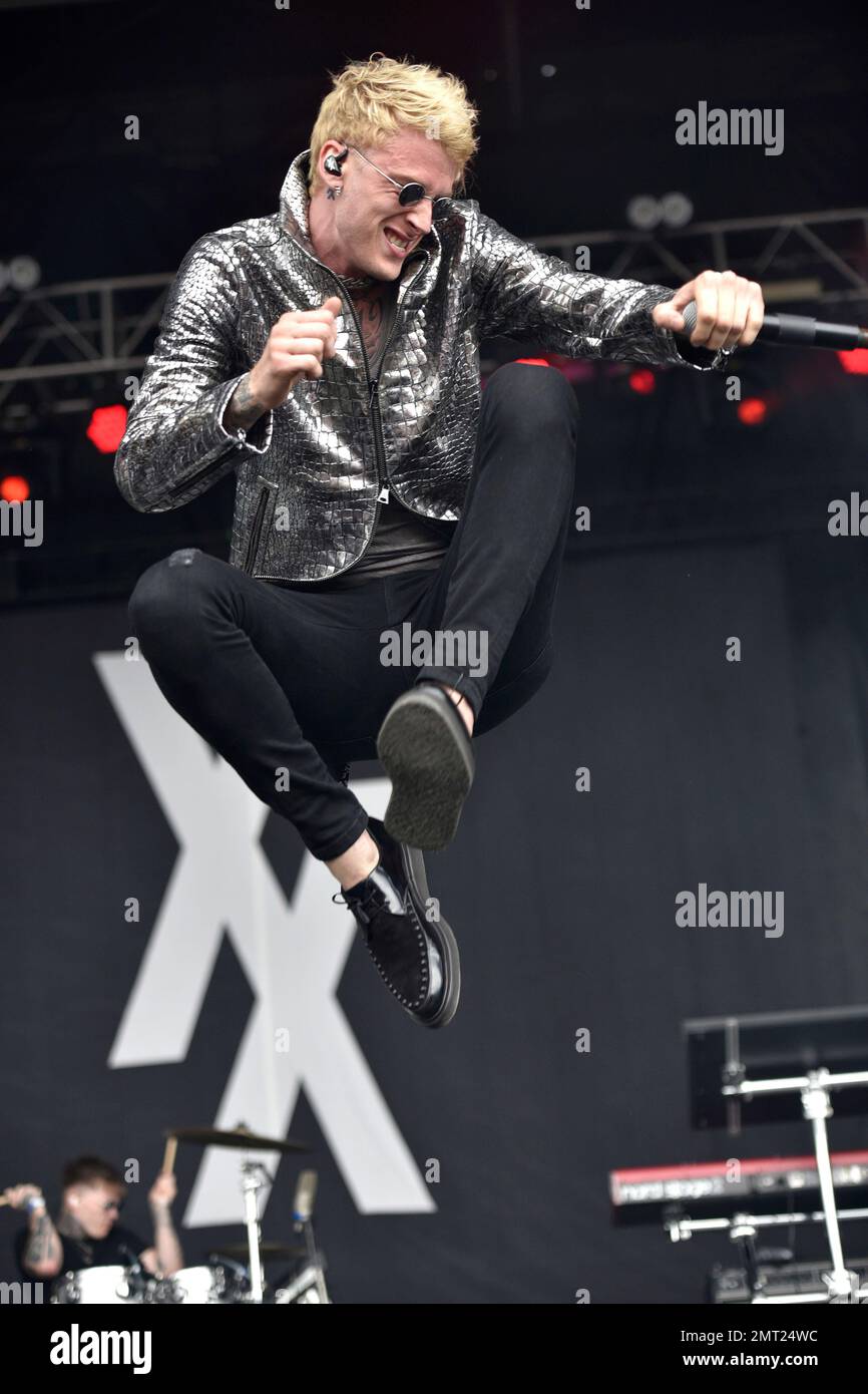 Richard Baker AKA Machine Gun Kelly performs on day four at ...