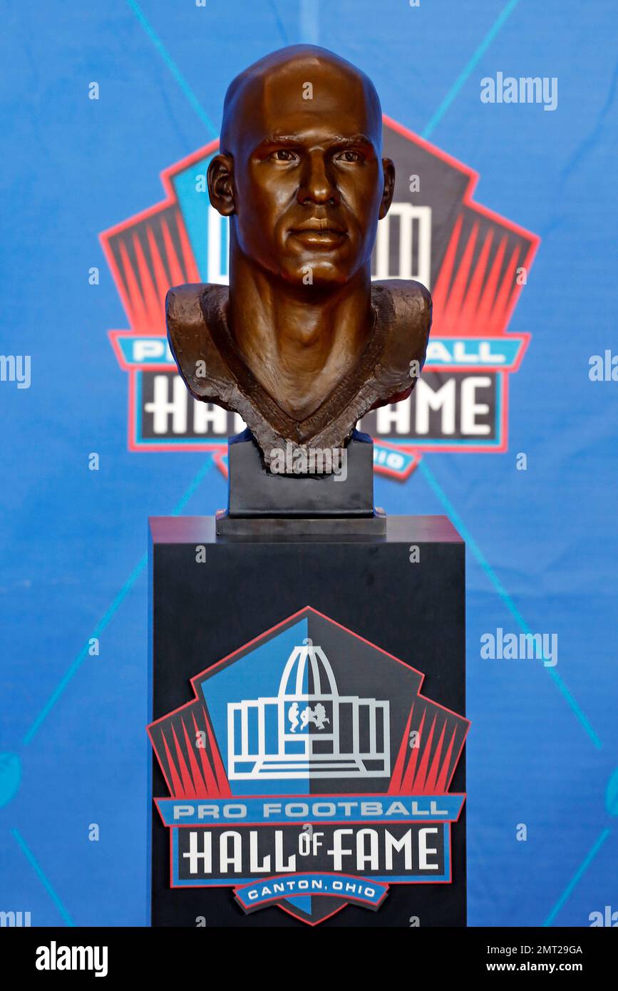 This is the Pro Football Hall of Fame bust of former NFL player Jason ...