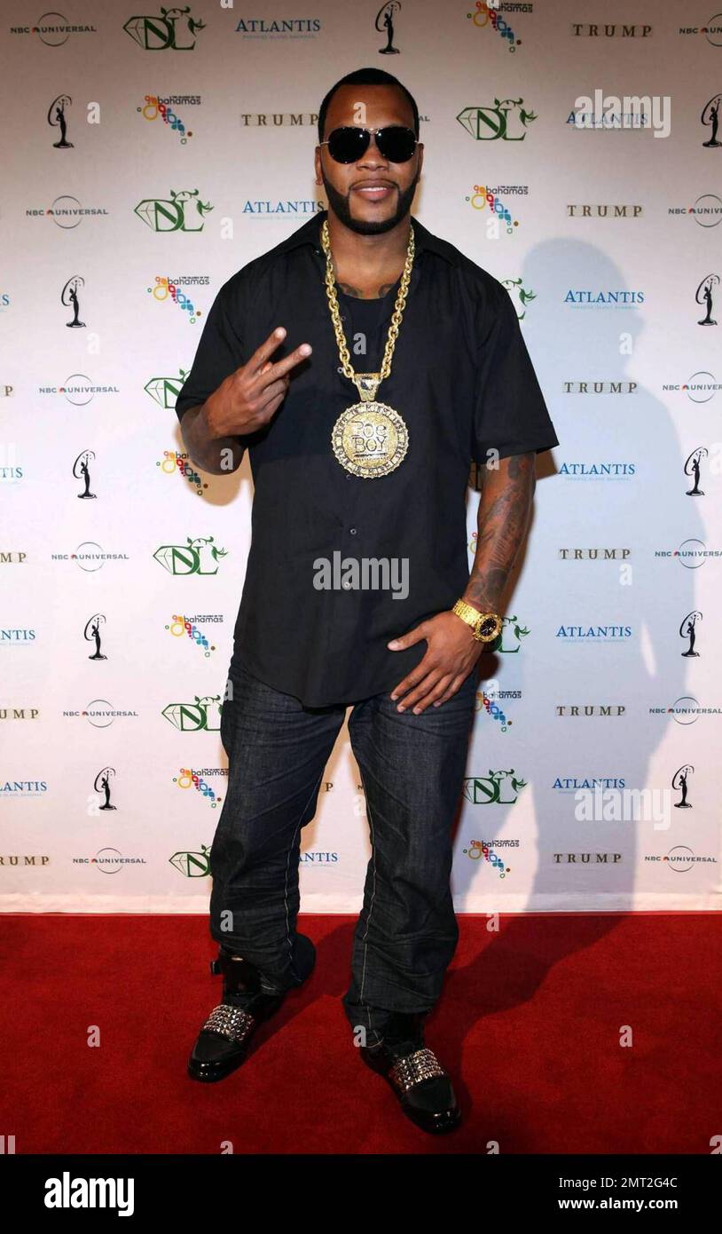 Flo Rida arrives at the Miss Universe pageant at the Atlantis Resort ...