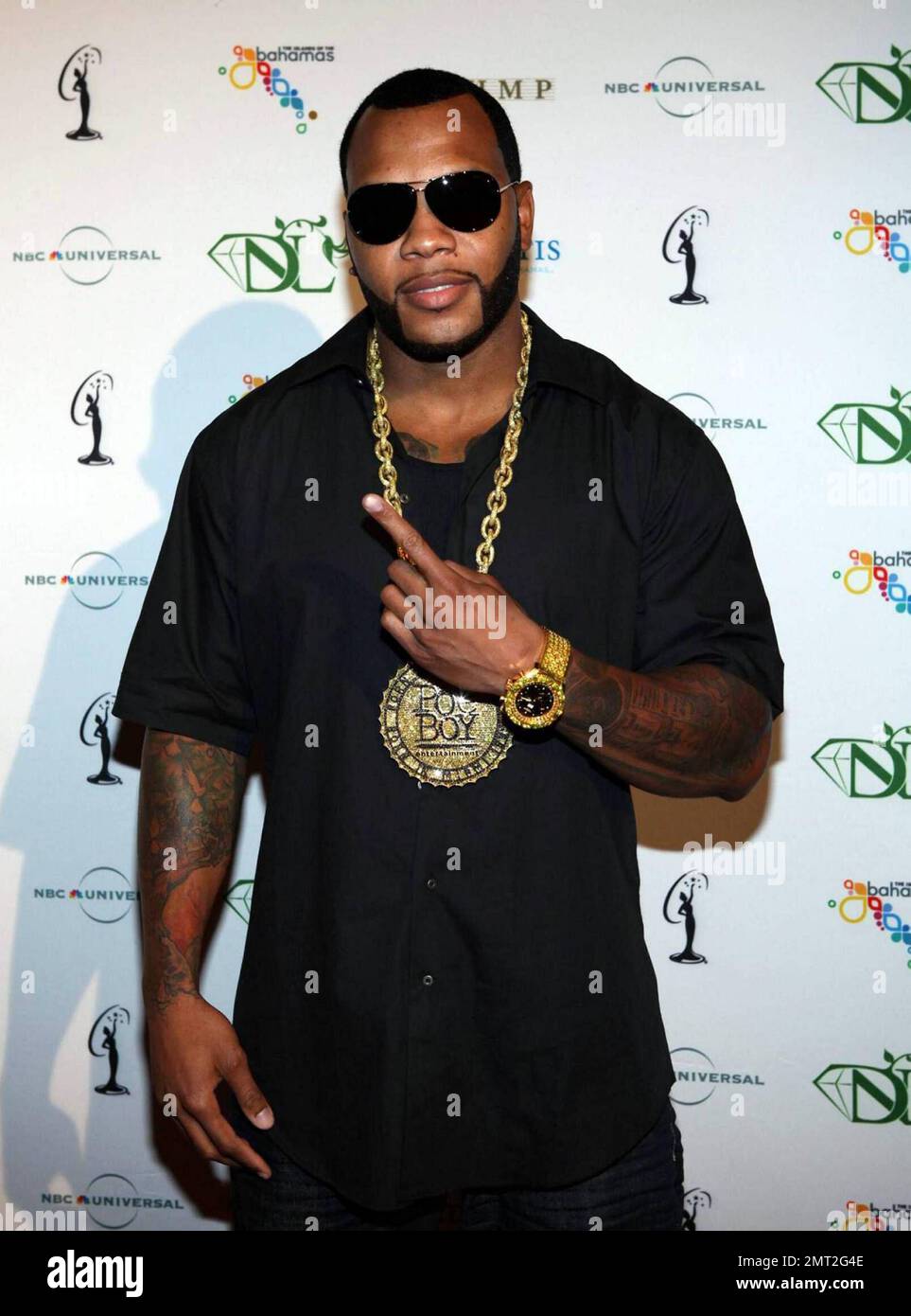 Flo Rida arrives at the Miss Universe pageant at the Atlantis Resort ...