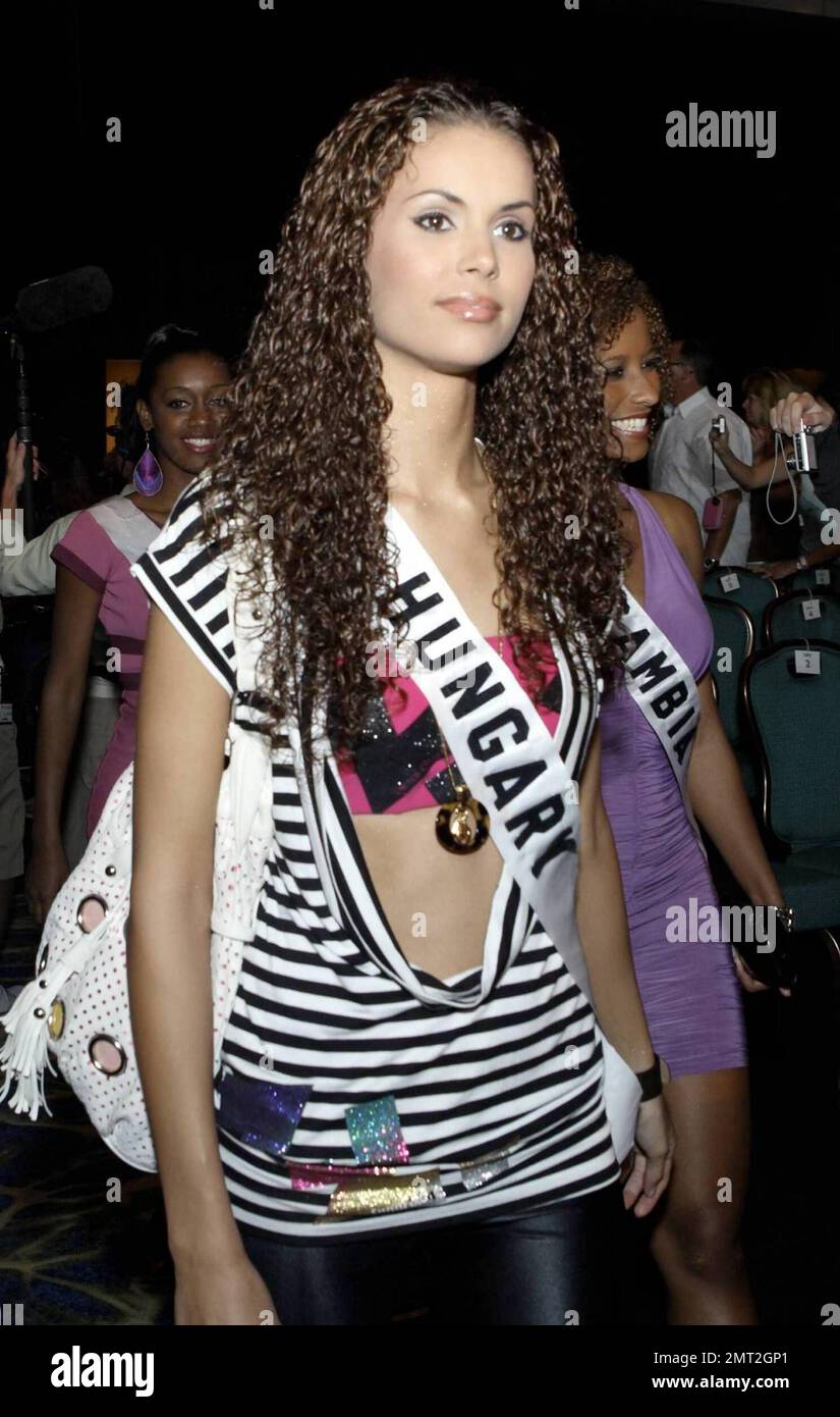 - Miss Universe contestants attend the Band from TV concert at Atlantis ...