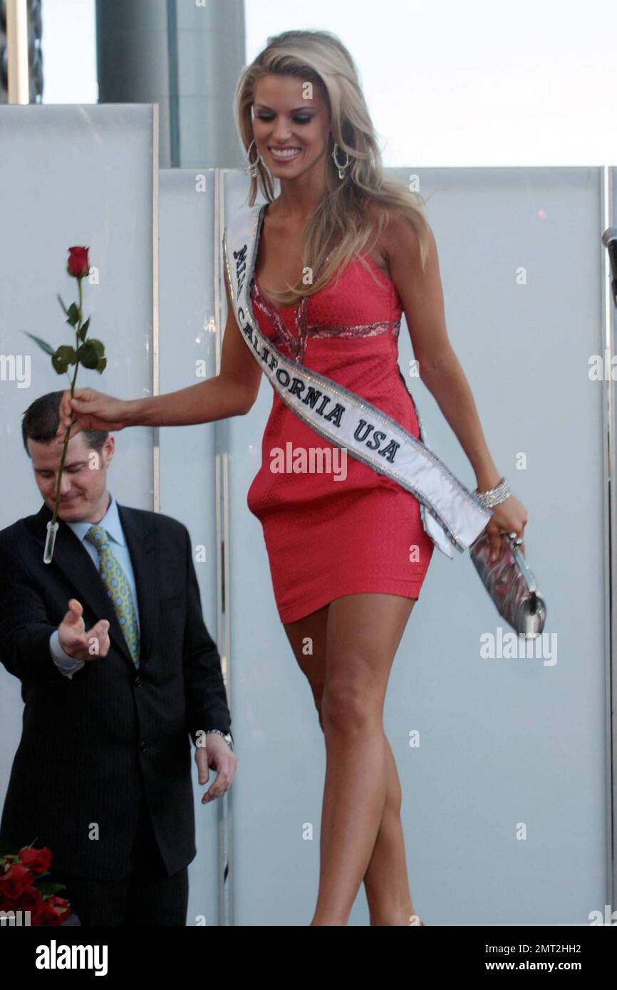 Miss california contestant hi-res stock photography and images - Alamy