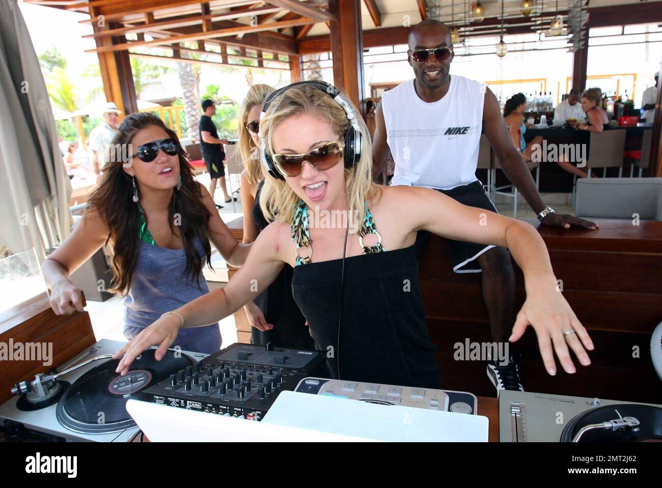 Candace crawford hi-res stock photography and images - Alamy