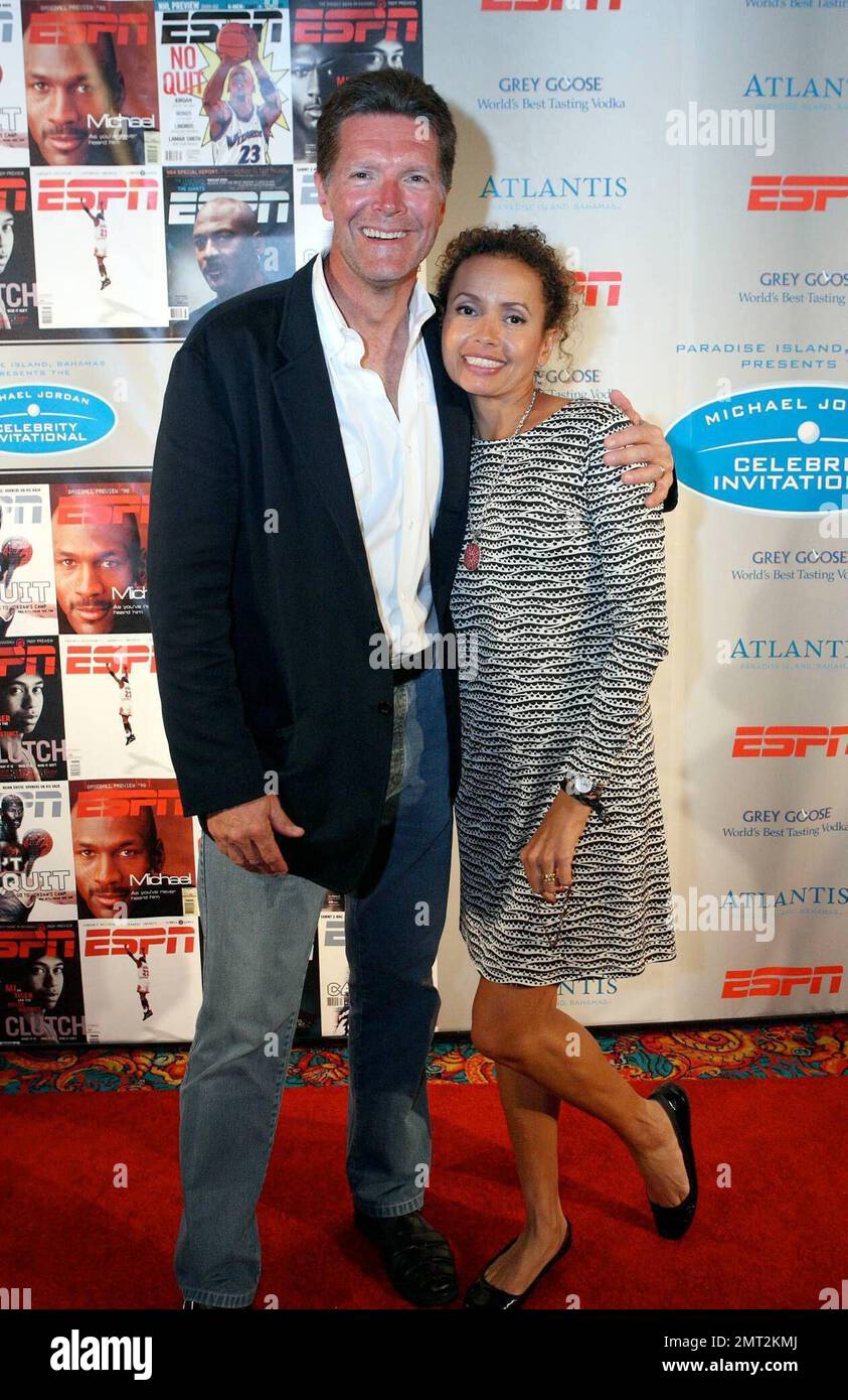 Stone phillips and wife hi-res stock photography and images - Alamy