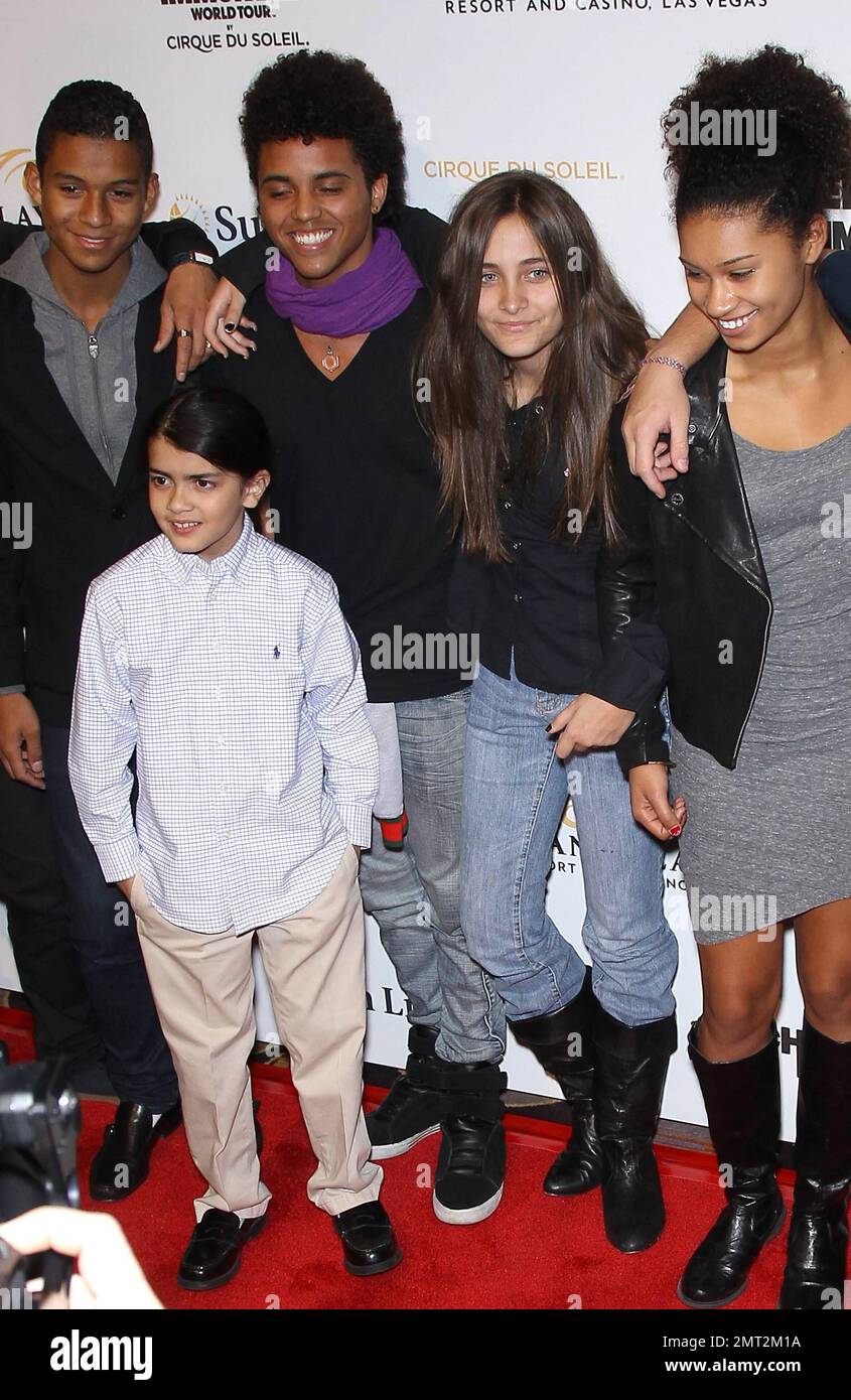 Michael Jackson's children, Paris Jackson and Blanket Jackson at the ...
